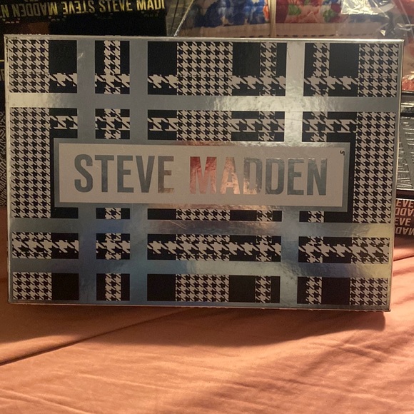 Steve Madden | Bags | Authentic Stevemadden Scarf And Walletwristlet ...